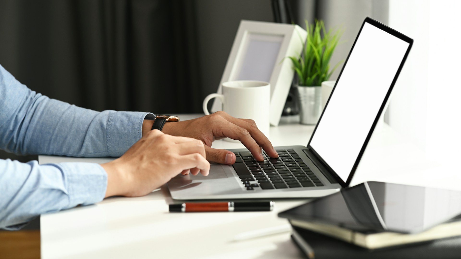 Create Custom Power Apps for Leave Requests
